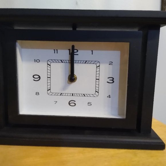 Melannco | Accents | Melannco Black Revolving Photo Clock | Poshmark